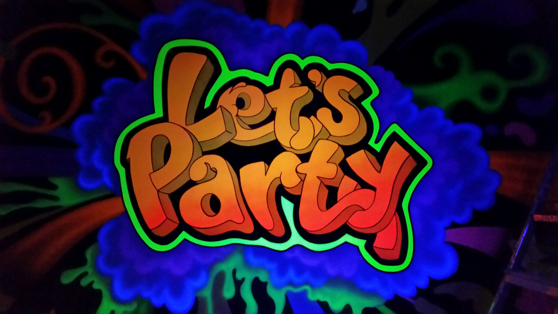 Glow Room at the Riverside Hub | Sacredart Murals